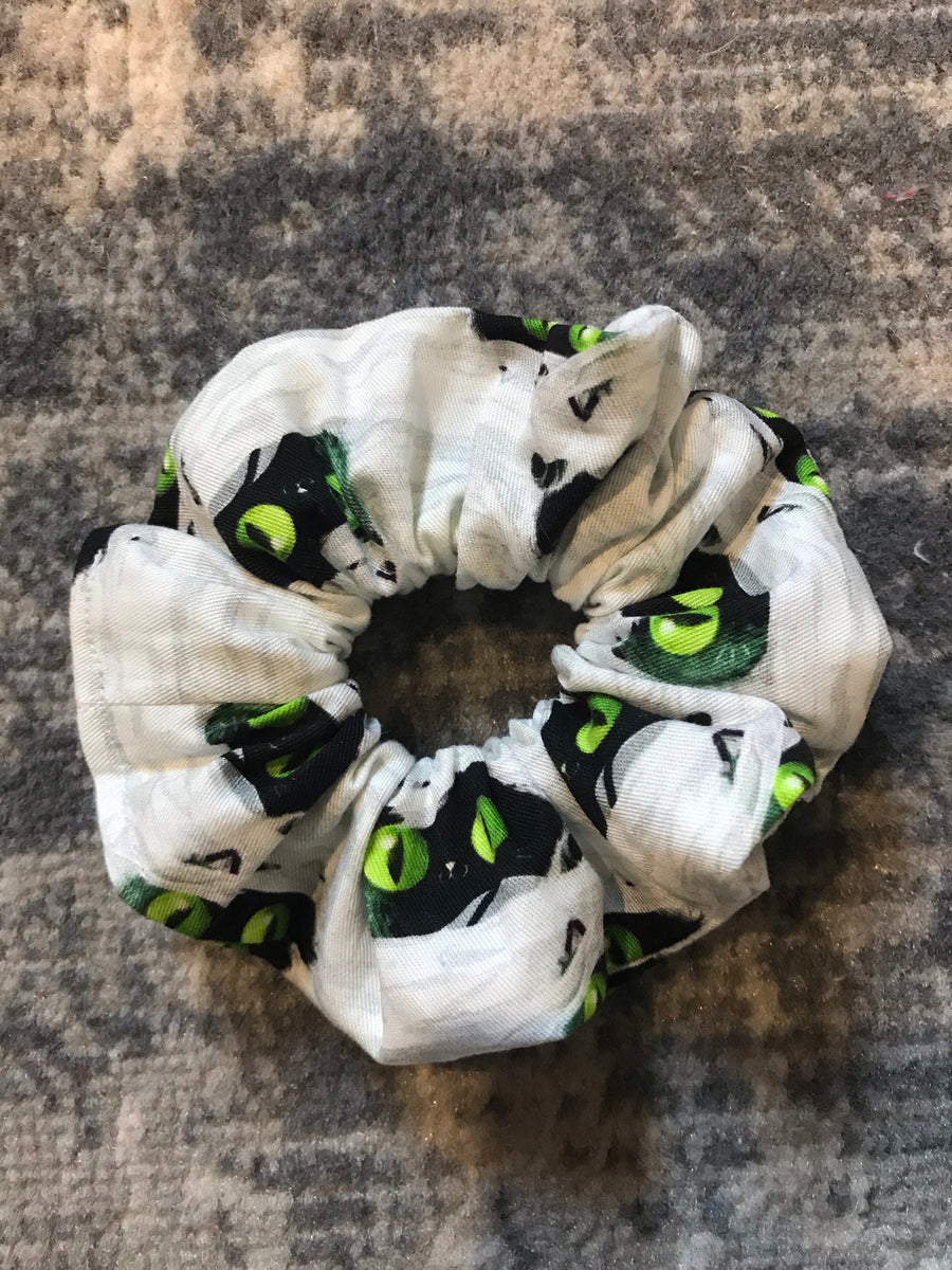 Mummy Cats – Pick of the Scrunch